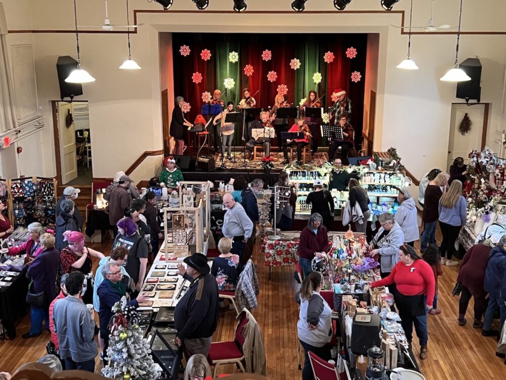 BRT Holiday Craft Fair and Festival - Blackstone River Theatre